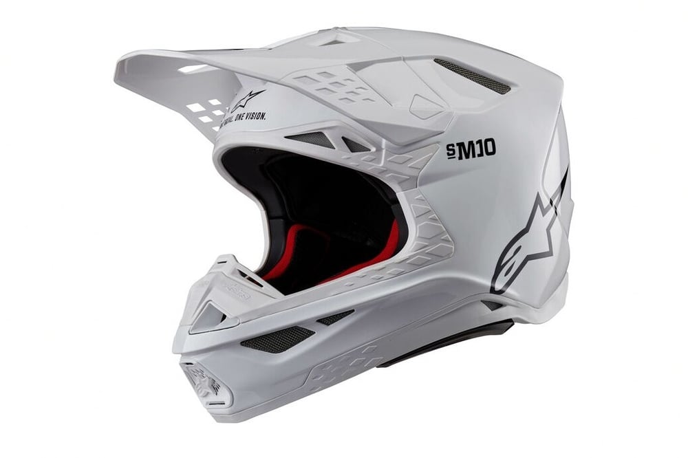 7 Best Dirt Bike Helmets For Trail and Track