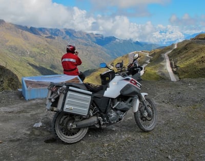 5 Best Motorcycle Tank Bags For the Rugged Explorer