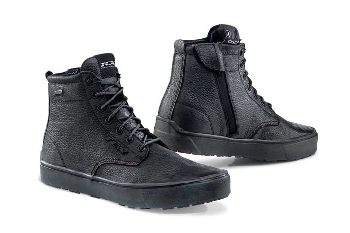 7 Best Casual Motorcycle Shoes of 2025