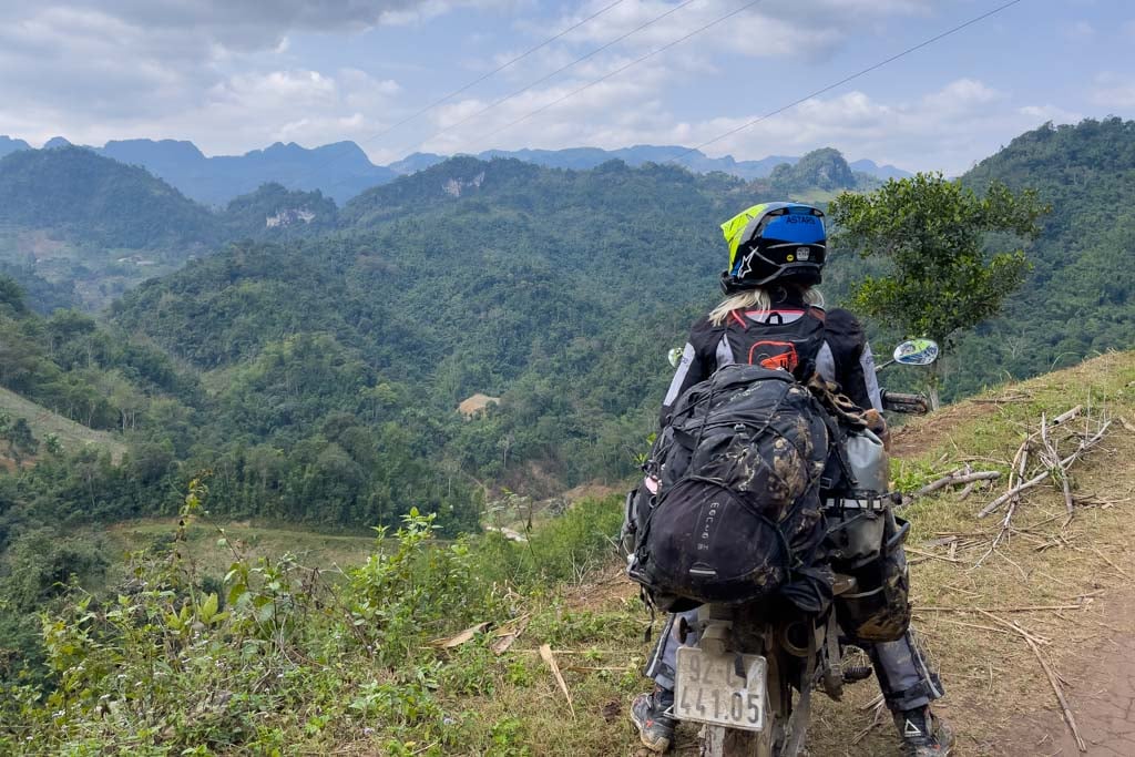 7 Best Dirt Bike Helmets For Trail and Track